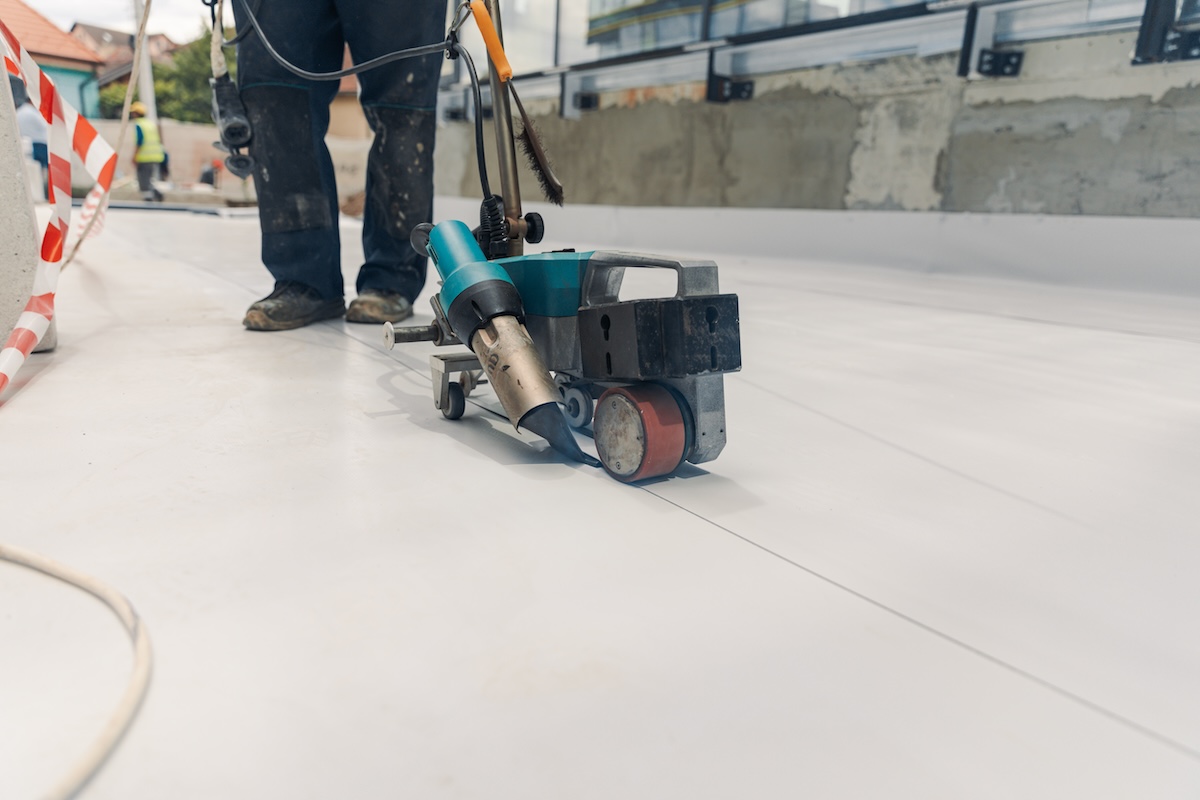 What Is A Low Slope Roof? (2025 Flat Roofing Guide)