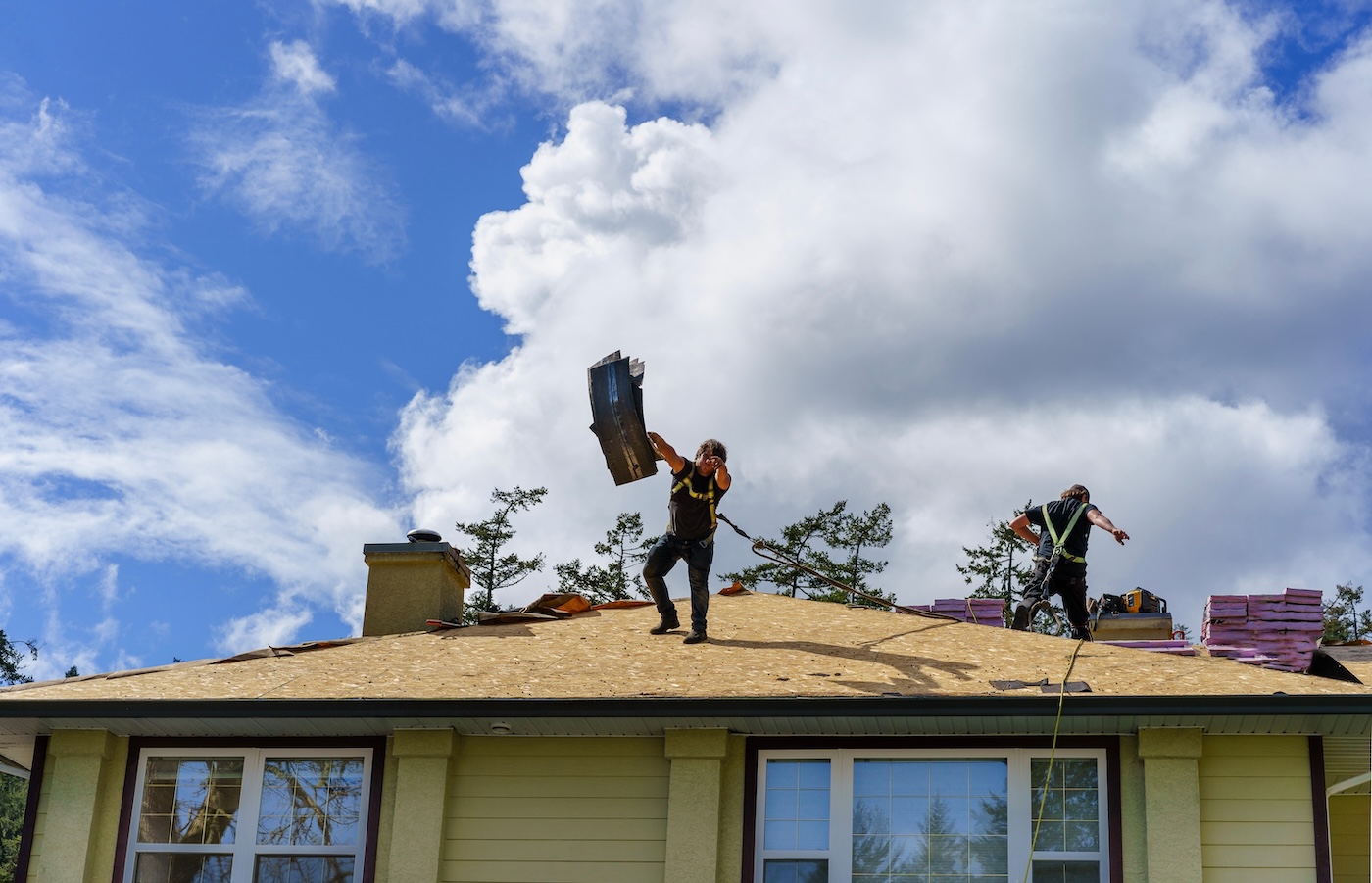 5 Steps To Roof Tear Off Process (Expert Tips)