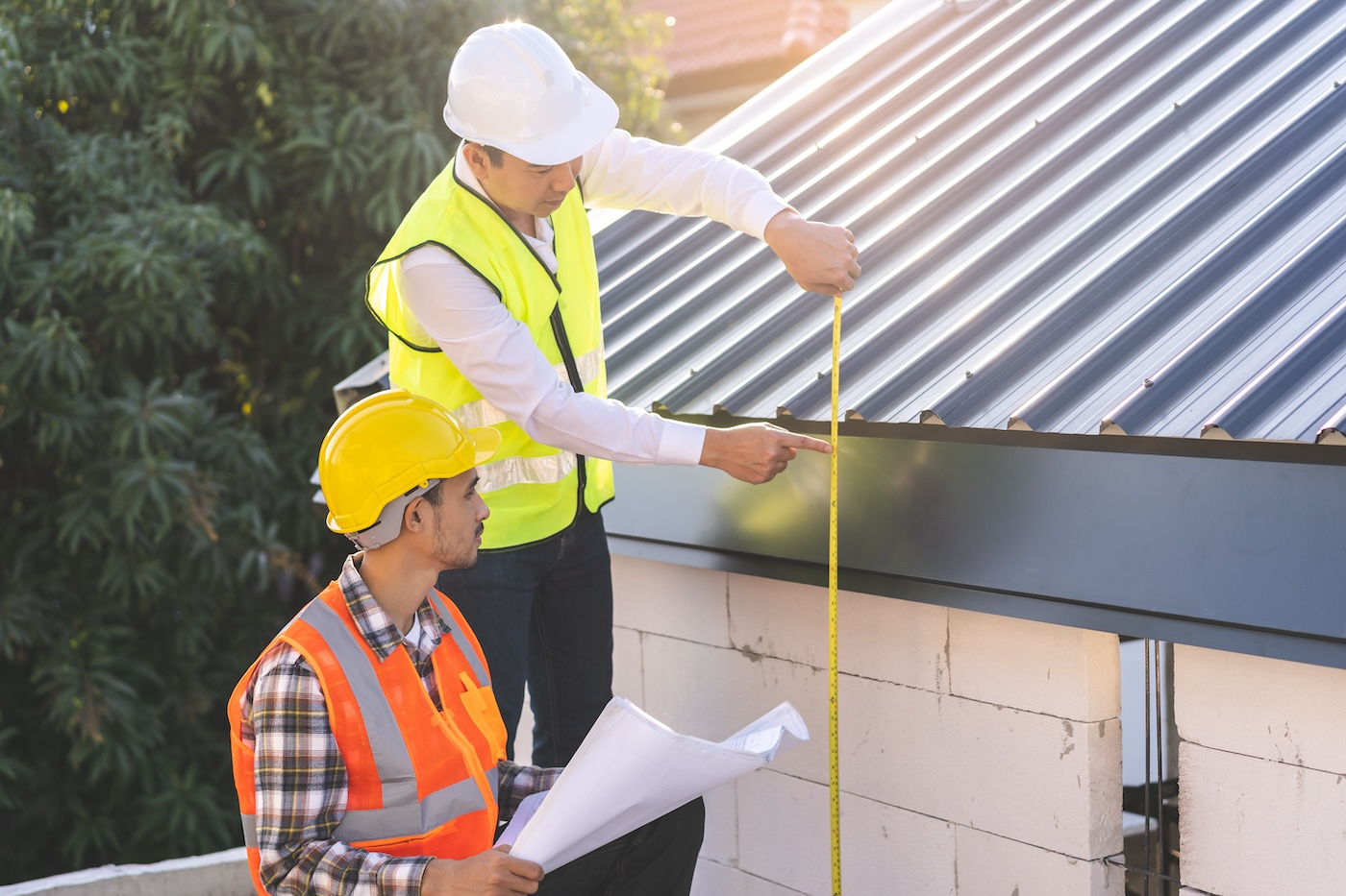 How To Measure A Roof For Metal Roofing? (Homeowners Guide)